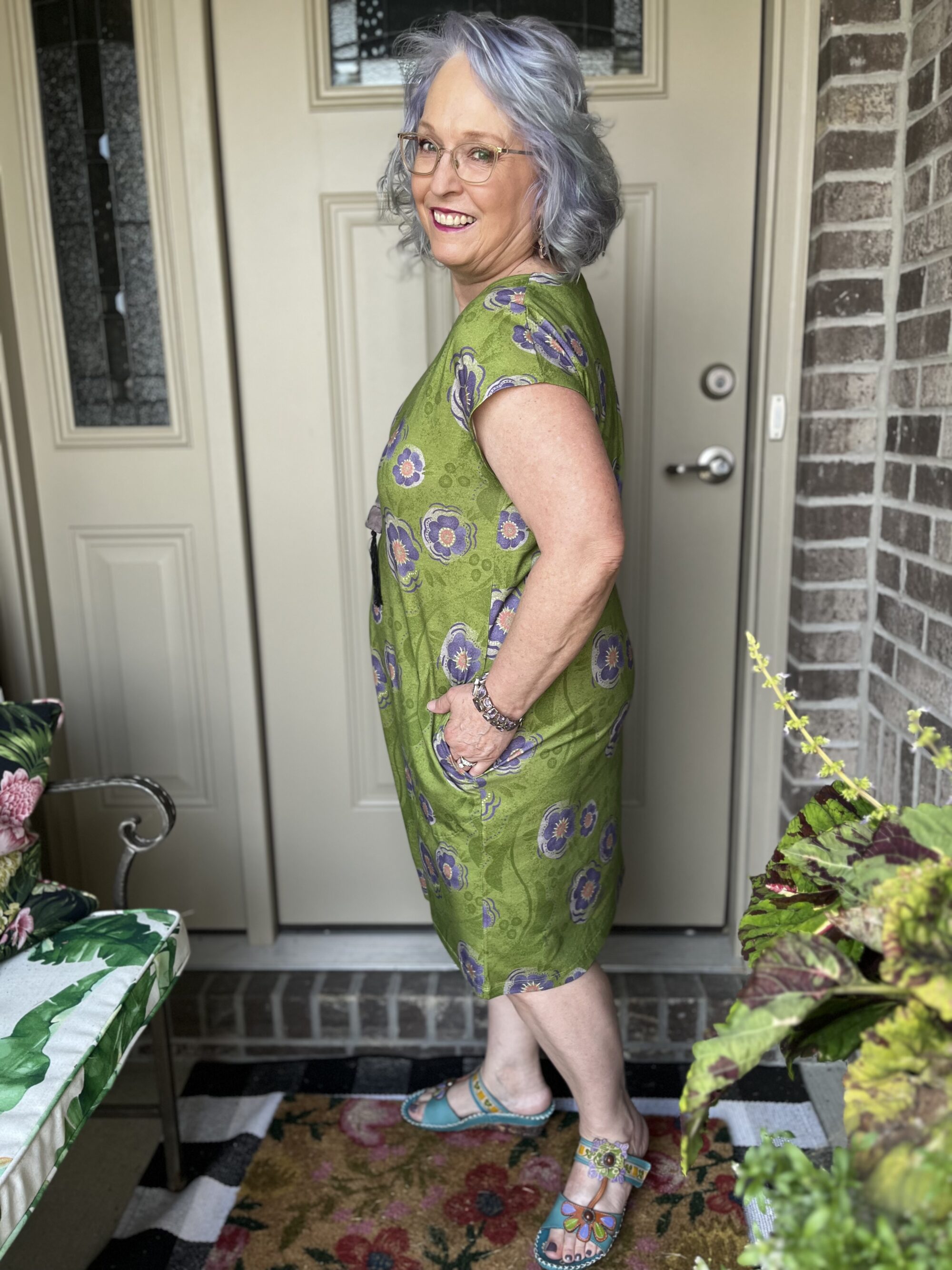 From Frumpy to Fabulous? - Marsha in the Middle