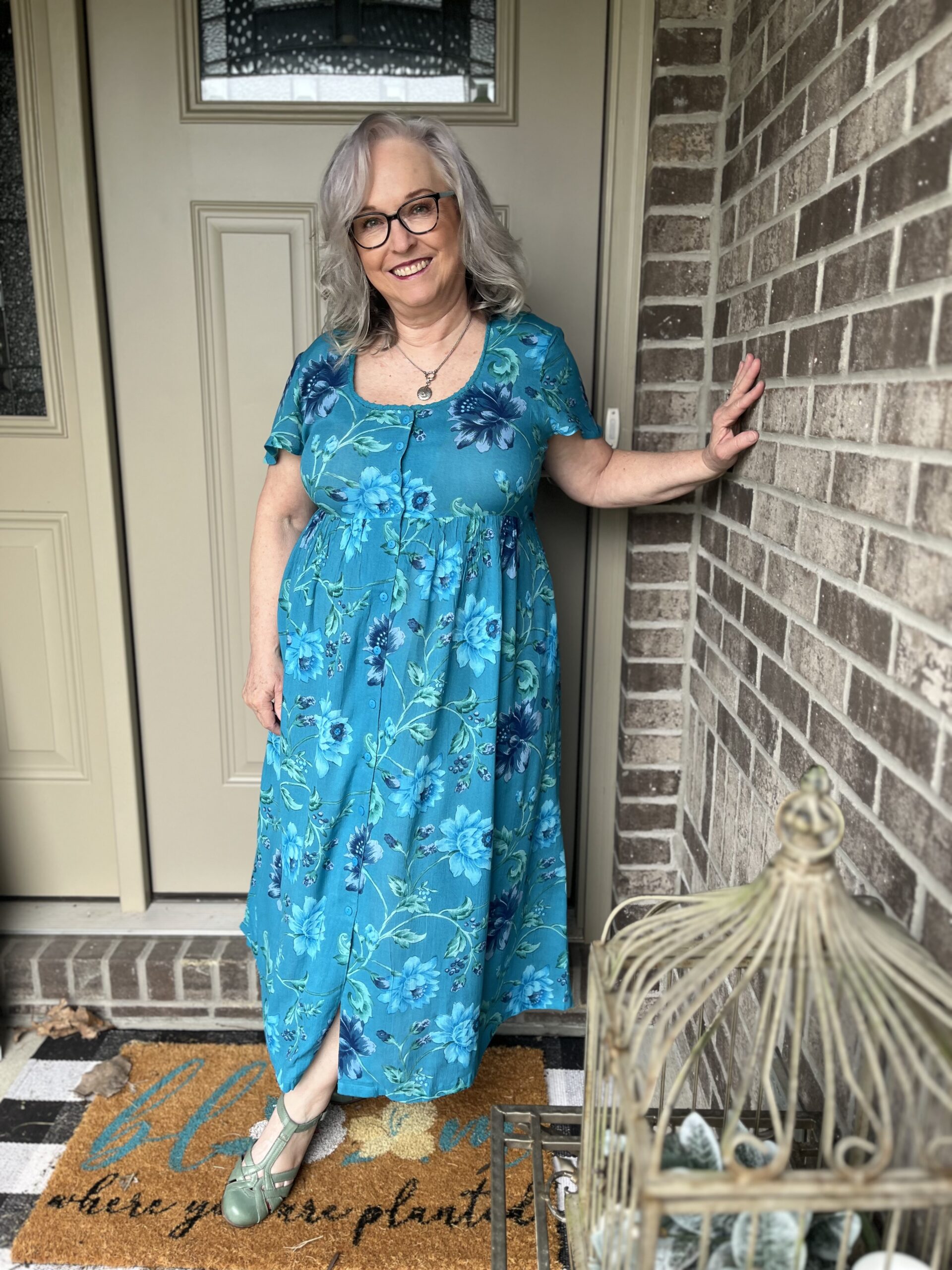 A Dress, a Promise, and a List! - Marsha in the Middle